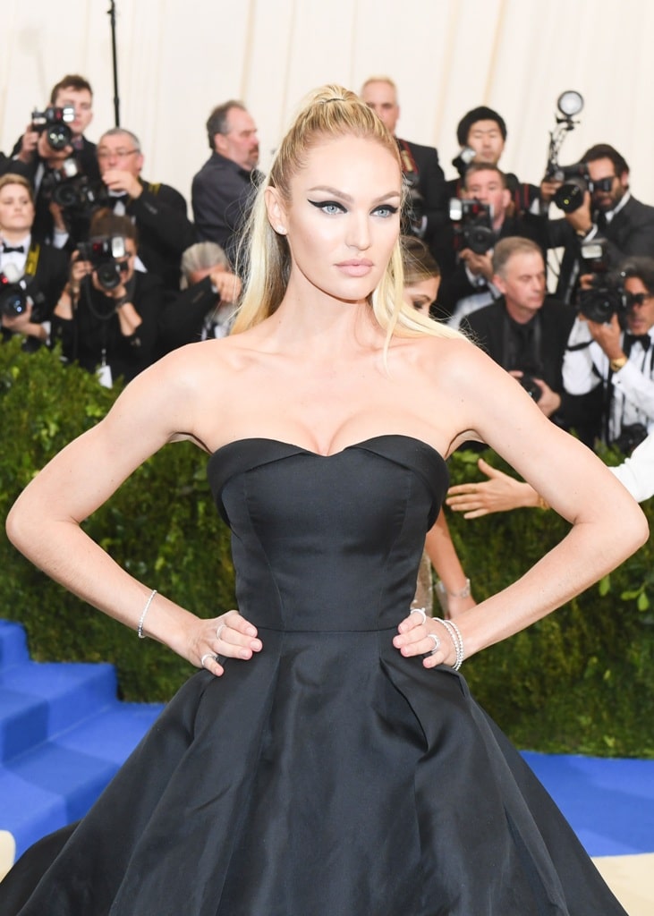 8770832ze - New Faces & Stars, Agenzia di moda e Spettacolo[:en]New ...