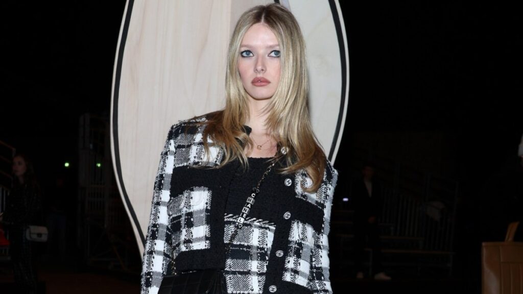 Il debutto di Apple Martin nella Moda - New Faces & Stars, Agenzia di ...